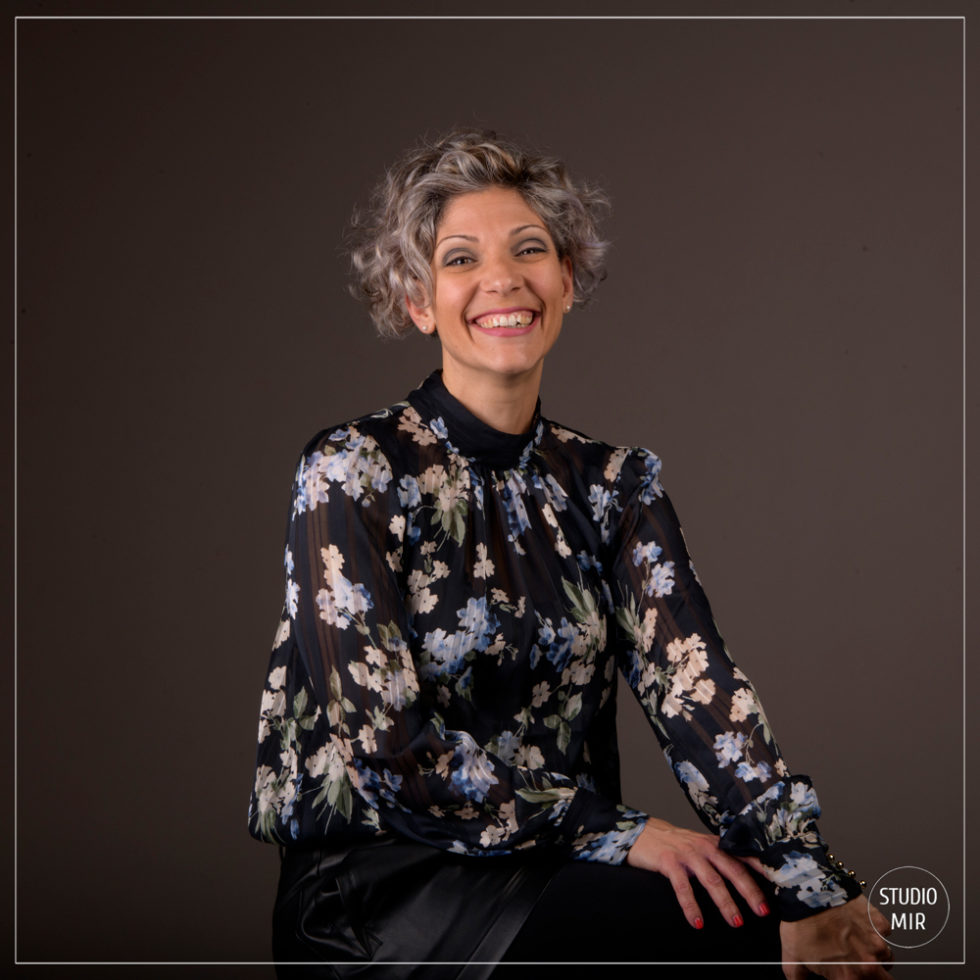 Photo professionnelle CV Linkedin en studio 94 - Studio Mir : Studio ...