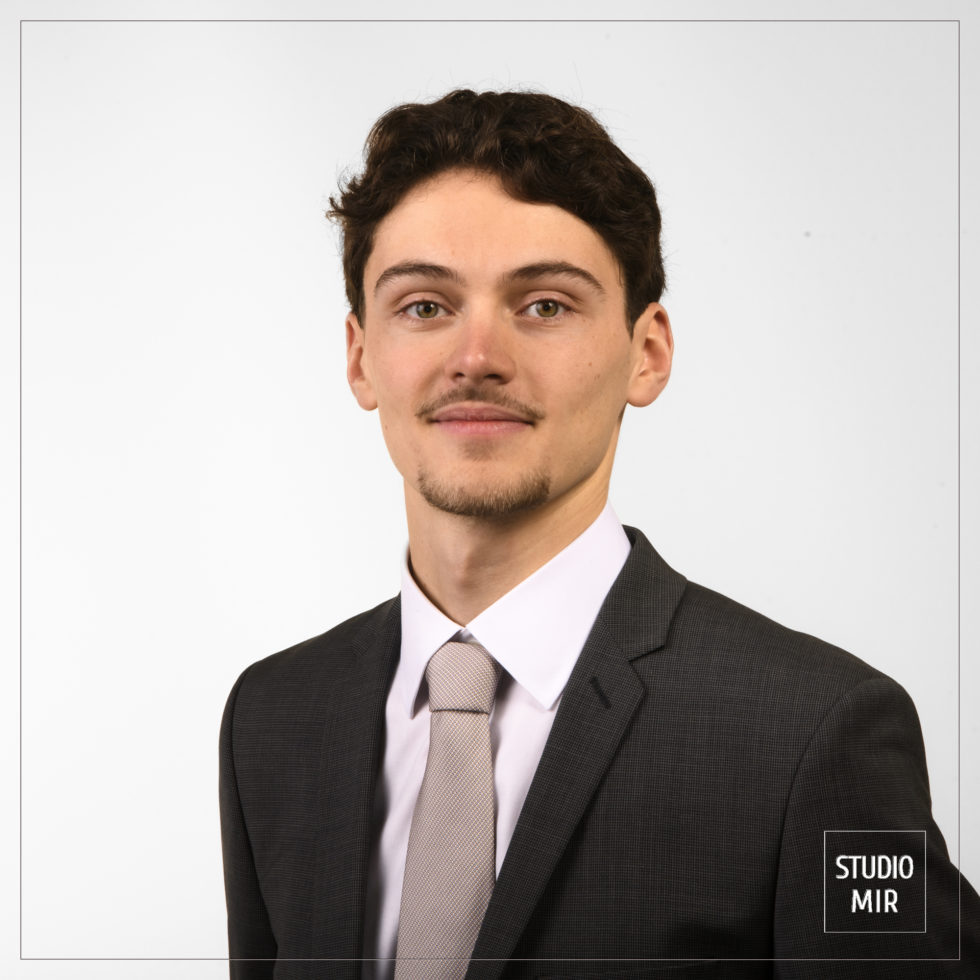 Réussissez vos Entretiens de Grandes Écoles avec un Portrait Professionnel - Studio Mir : Studio ...