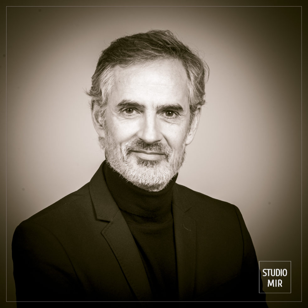 Portrait professionnel : soignez votre image avec une séance au Studio Mir 👔📸 - Studio Mir ...